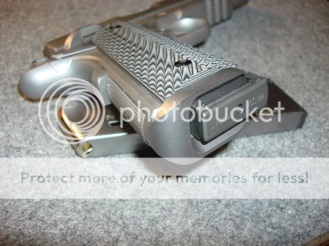 Dan Wesson Specialist Upgrades - Nighthawk 1 Pc Magwell/MSH Review ...